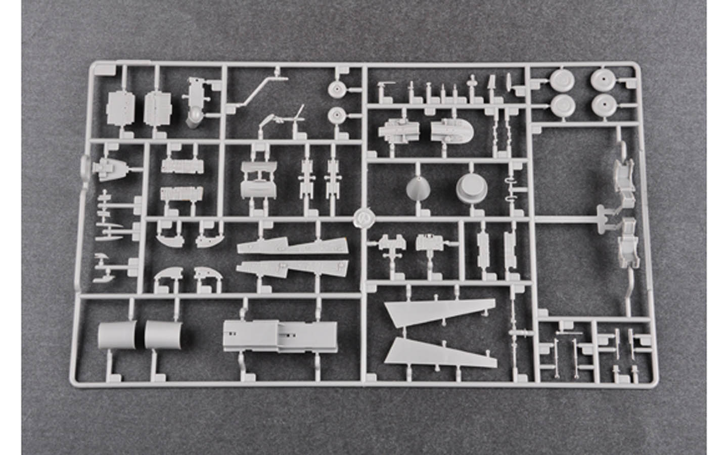 PLA JL-9 Plateau Eagle - Trumpeter 02879 | kingshobby.com