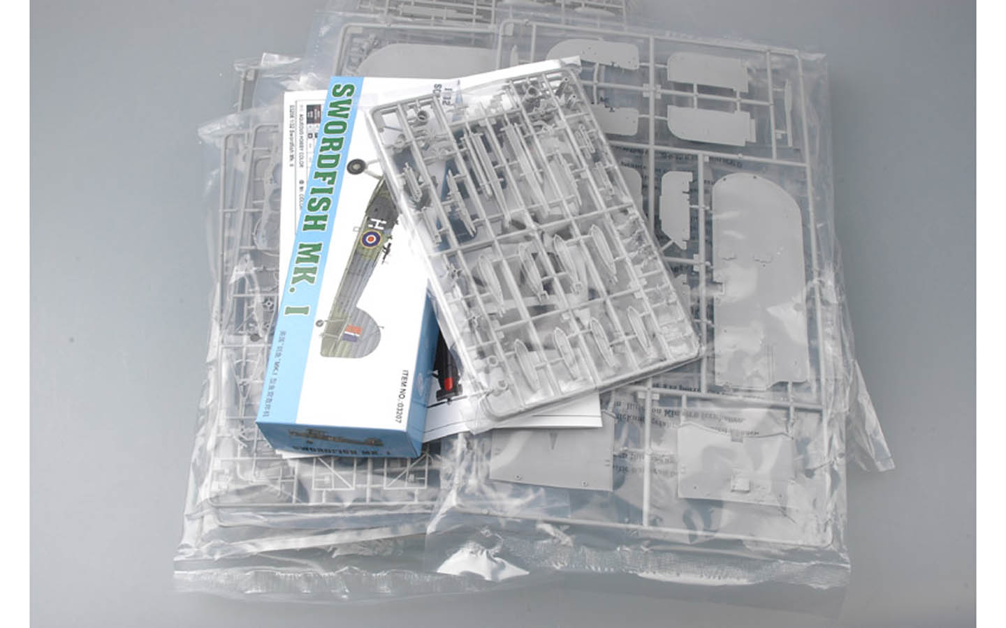 Fairey Swordfish Mk. II - Trumpeter 03208 | kingshobby.com