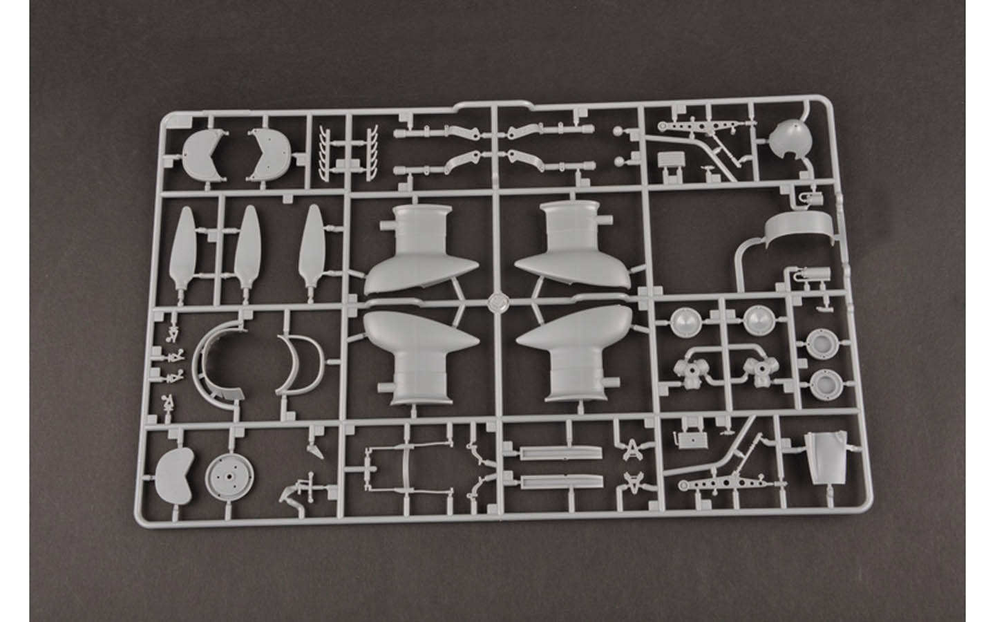 Junkers Ju-87R Stuka - Trumpeter 03216 | kingshobby.com