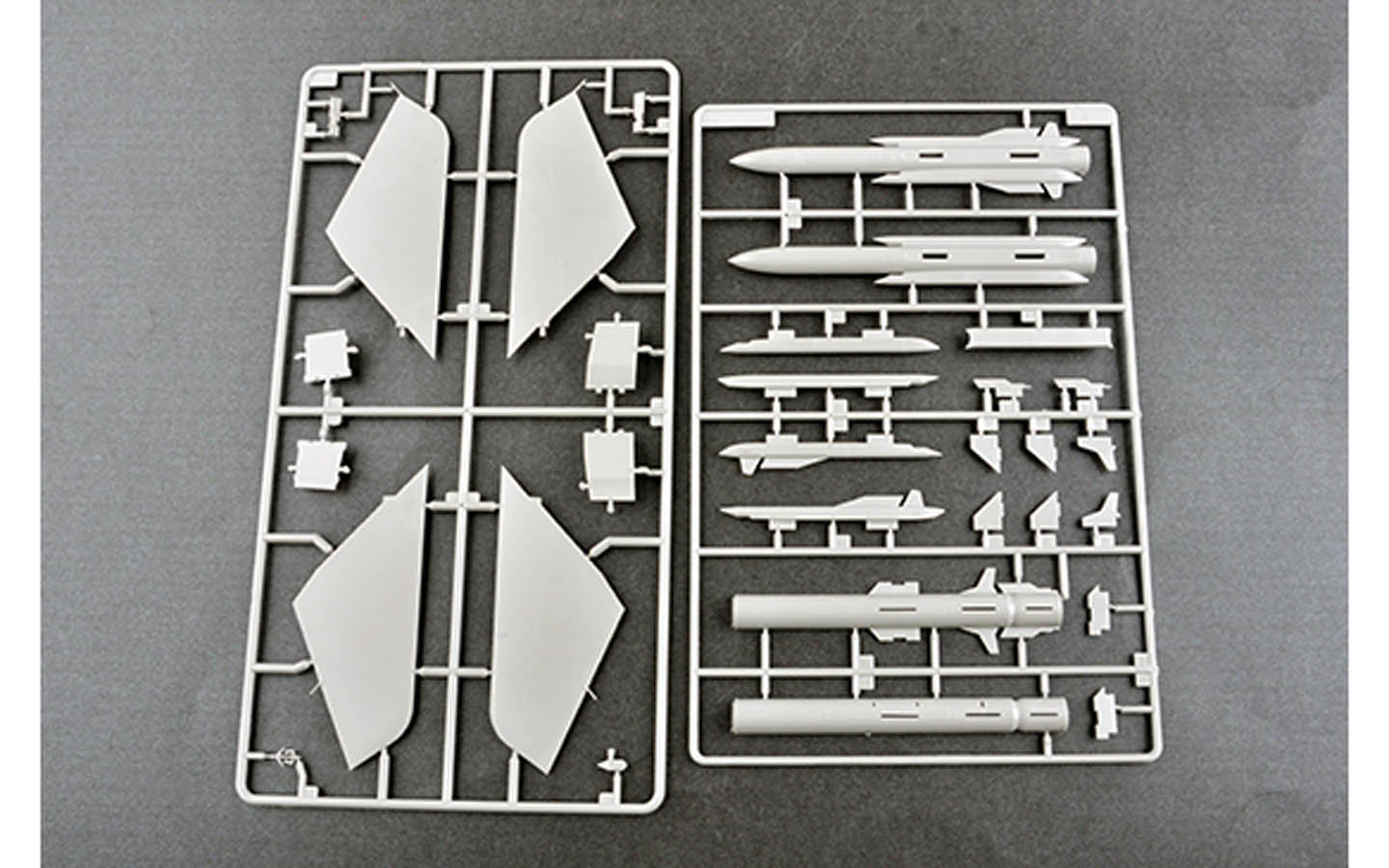 Russian MIG-29SMT Fulcrum - Trumpeter 03225 | kingshobby.com