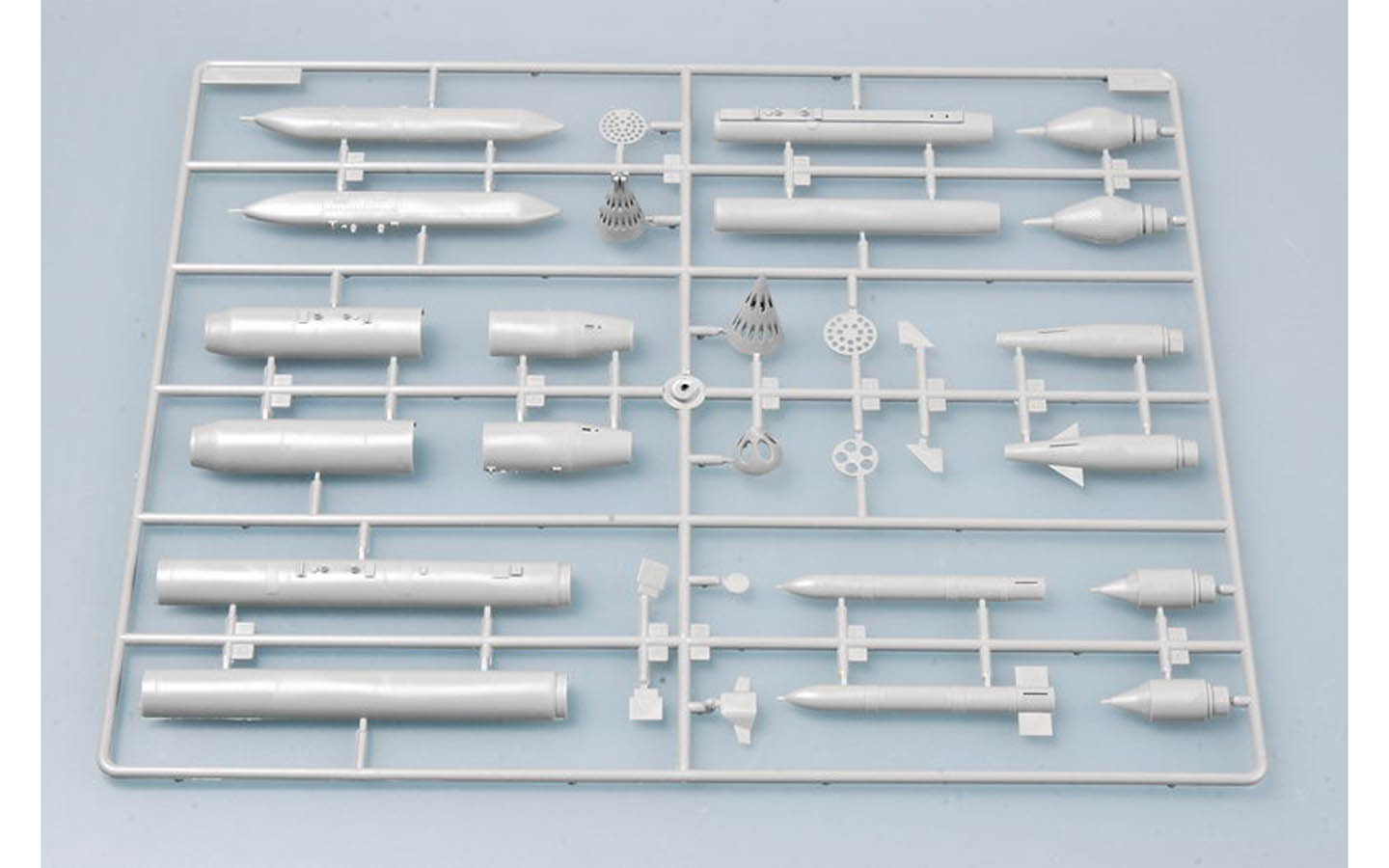 Russian Aircraft Weapon - Trumpeter 03301 | kingshobby.com