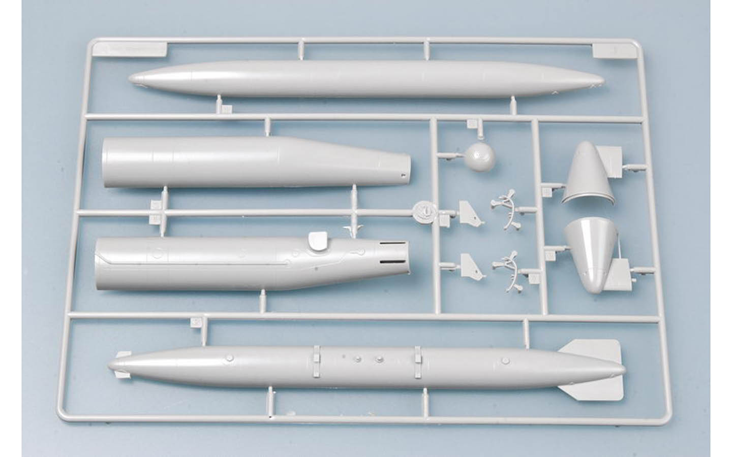 Russian Aircraft Weapon - Trumpeter 03301 | kingshobby.com