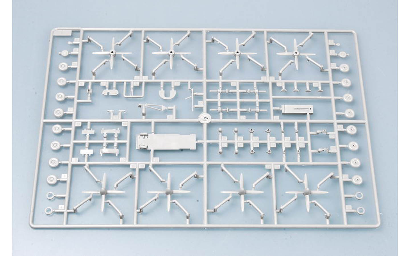 TU-95MS Bear-H - Trumpeter 03904 | kingshobby.com