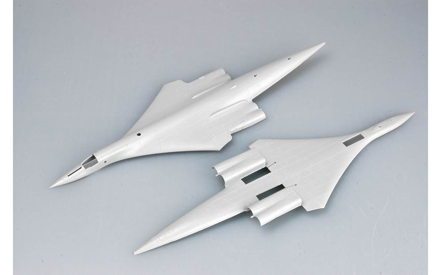 Tu-160 BlackJack Bomber - Trumpeter 03906 | kingshobby.com