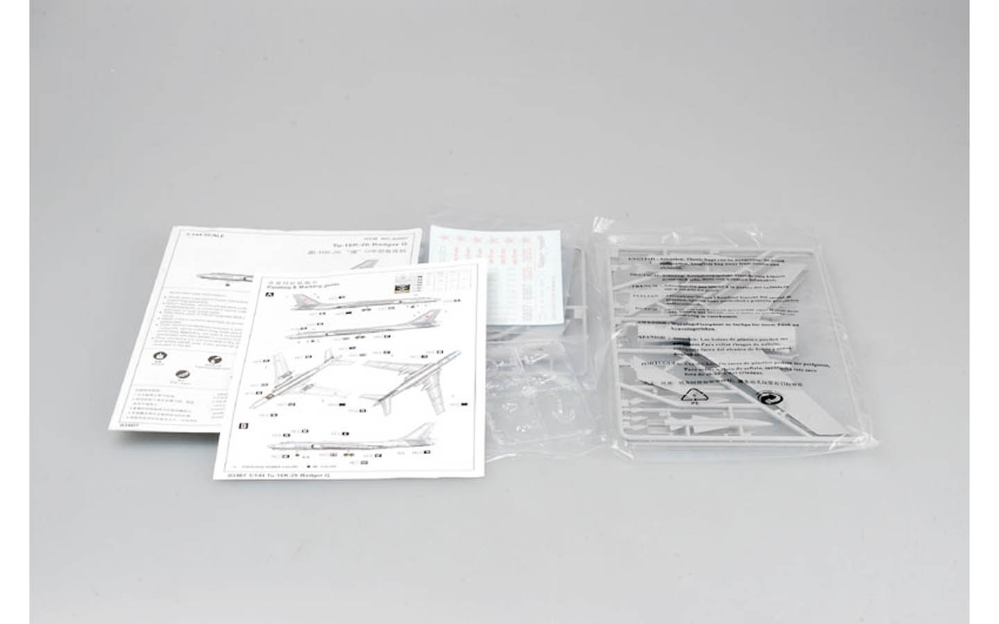 Tu-16K-26 Badger G - Trumpeter 03907 | kingshobby.com