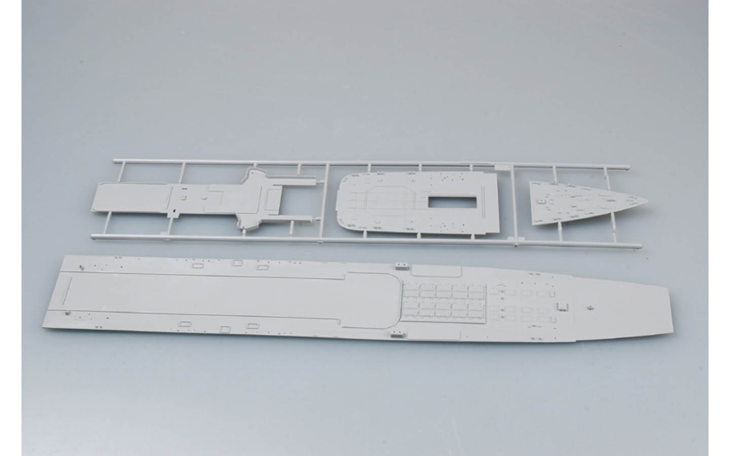 Russian Cruiser Pyotr Velikiy - Trumpeter 04522 | kingshobby.com