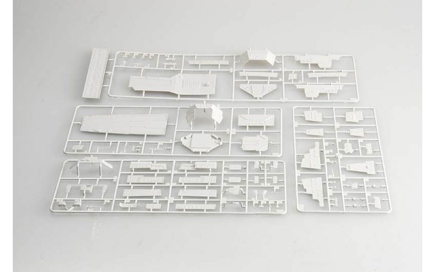 USS Lassen DDG-82 - Trumpeter 04526 | kingshobby.com