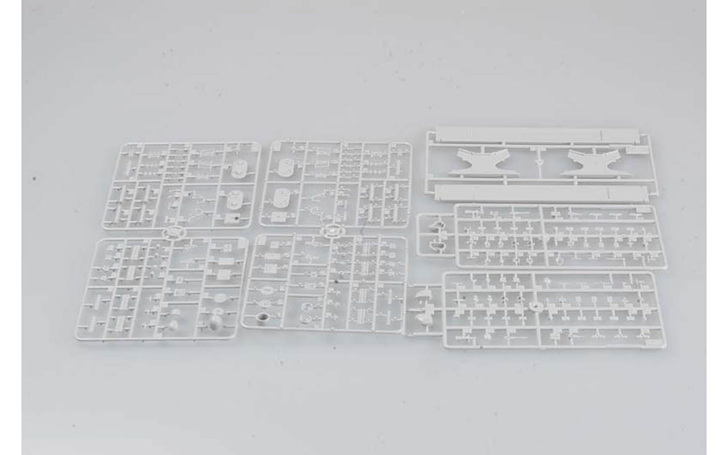 PLA Navy Type 052C DDG-170 Lanzhou - Trumpeter 04530 | kingshobby.com