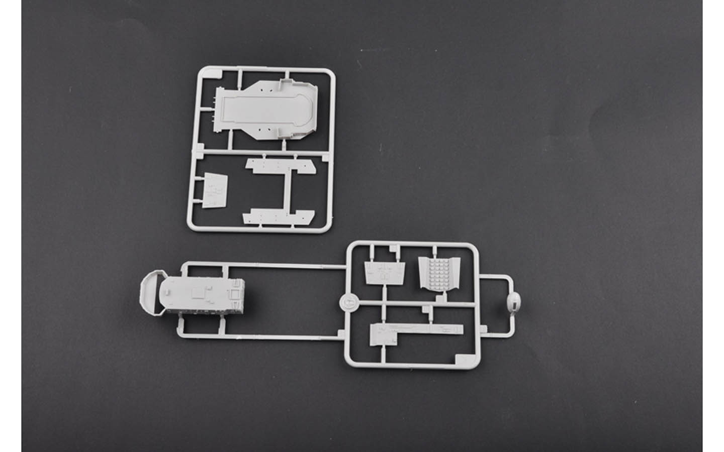 HMS Type 23 Frigate, Montrose F236 - Trumpeter 04545 | kingshobby.com