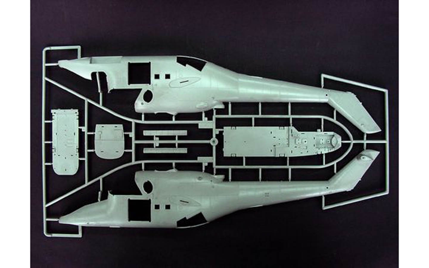 Mil Mi-24V Hind-E Helicopter - Trumpeter 05103 | kingshobby.com