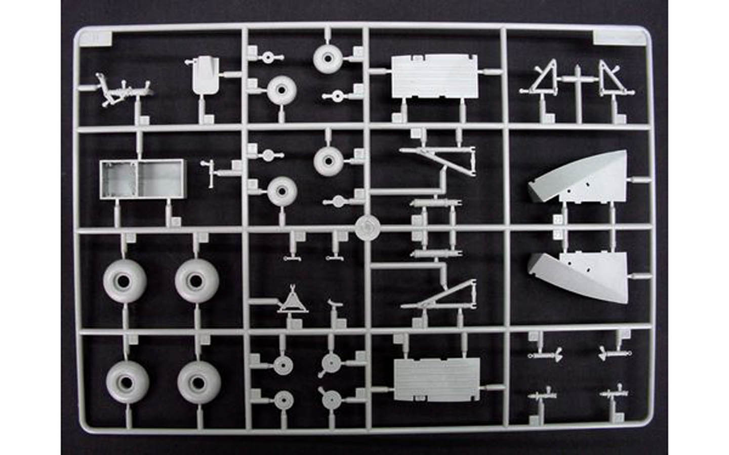 Mil Mi-24V Hind-E Helicopter - Trumpeter 05103 | kingshobby.com