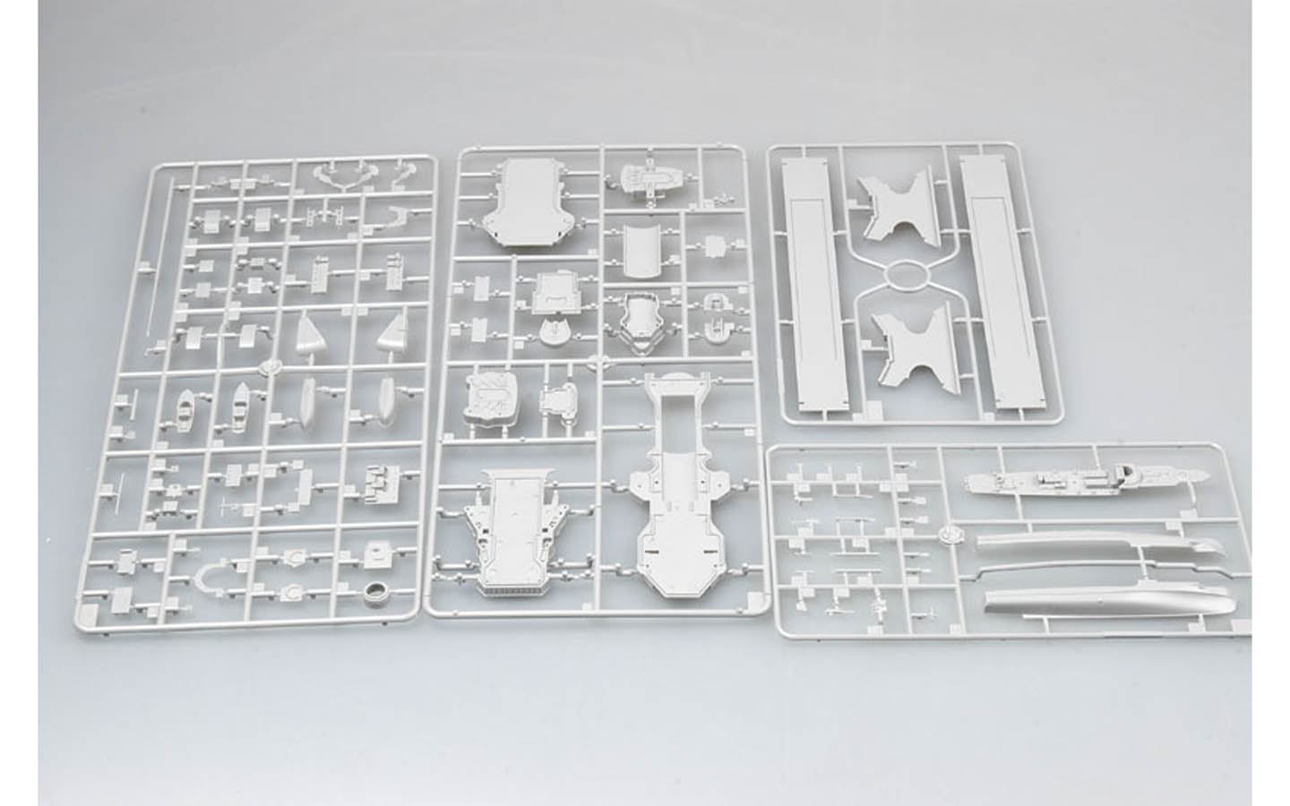 German Heavy Cruiser Prinz Eugen,1945 - Trumpeter 05313 | kingshobby.com