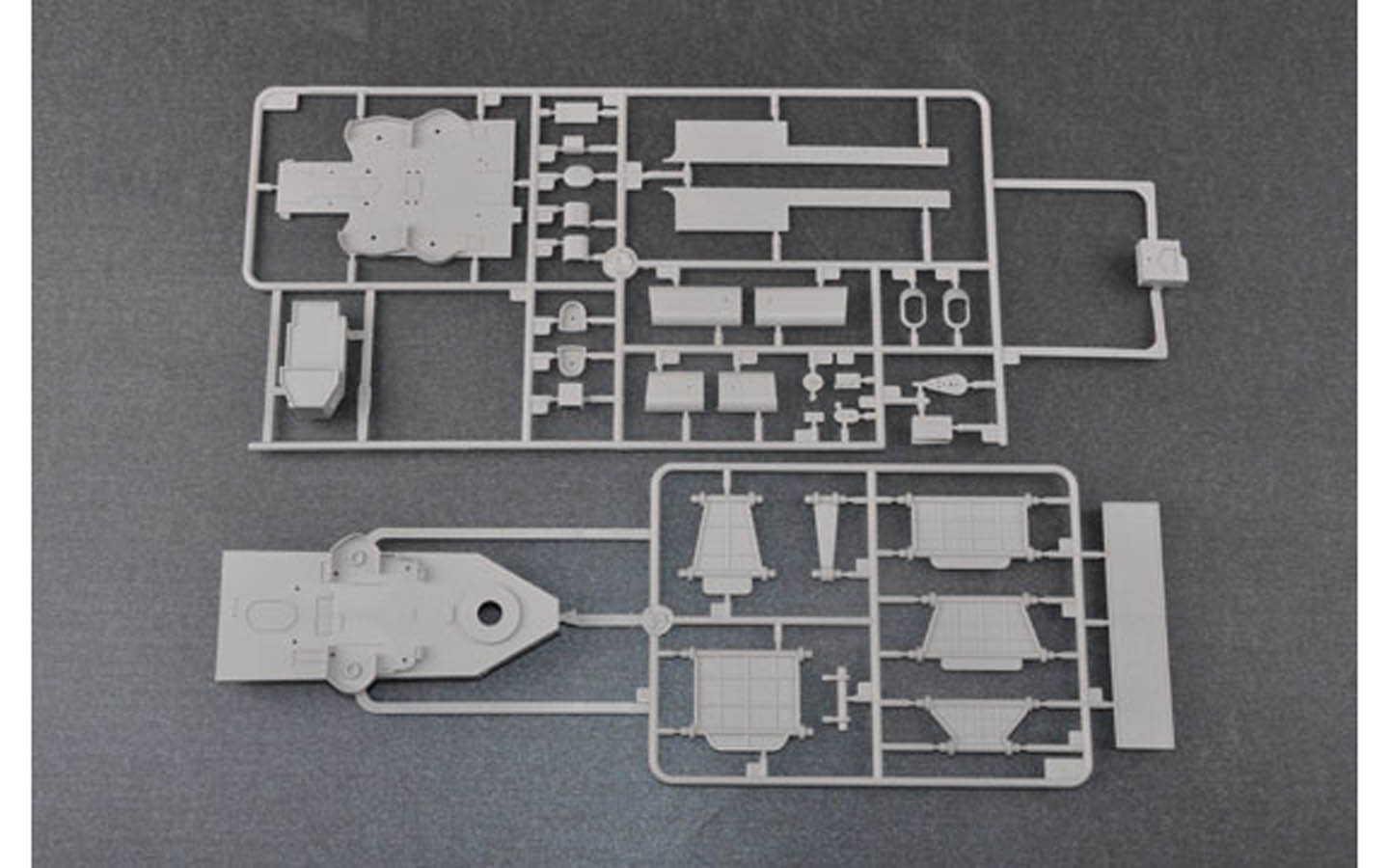 USS Indianapolis CA-35 1944 - Trumpeter 05327 | kingshobby.com