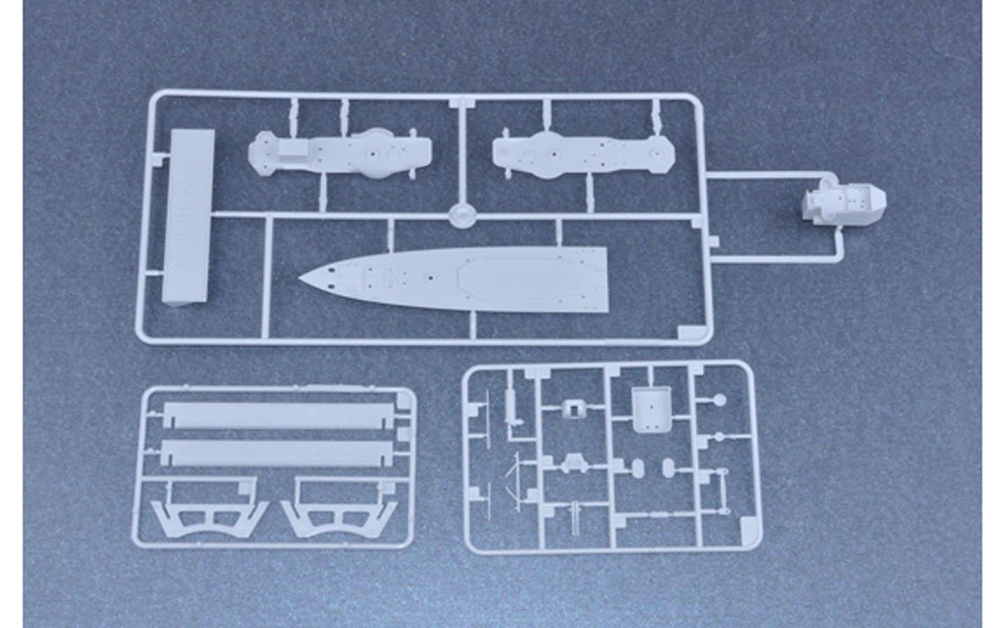 HMCS Huron Destroyer 1944 - Trumpeter 05333 | kingshobby.com