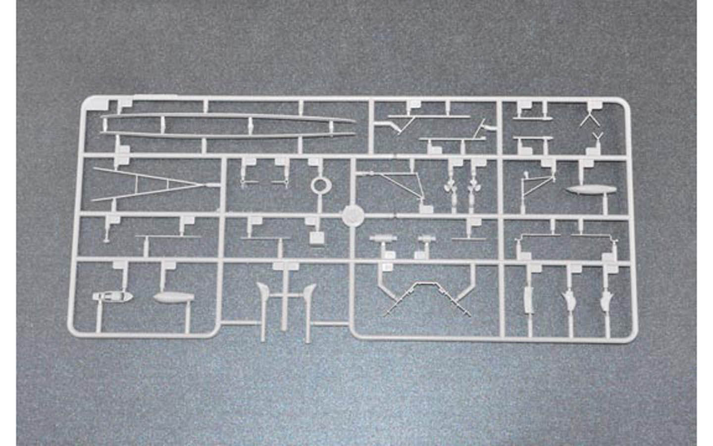 HMS Roberts Monitor - Trumpeter 05335 | kingshobby.com