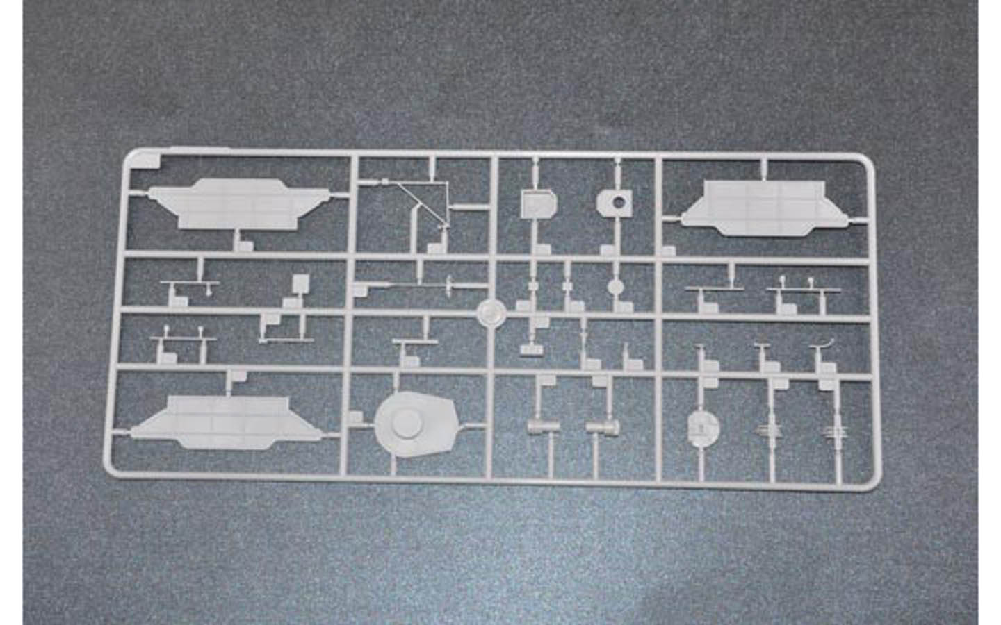 HMS Roberts Monitor - Trumpeter 05335 | kingshobby.com