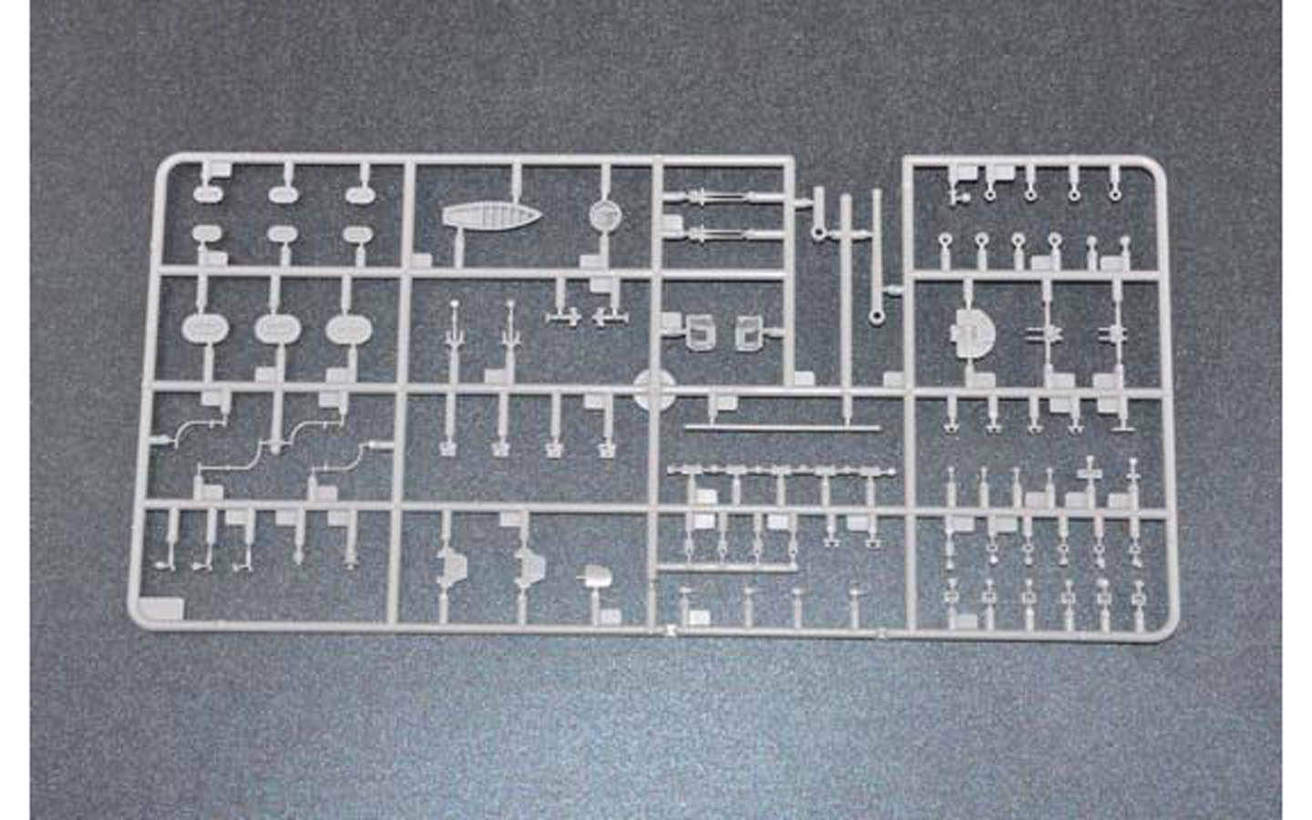 HMS Roberts Monitor - Trumpeter 05335 | kingshobby.com