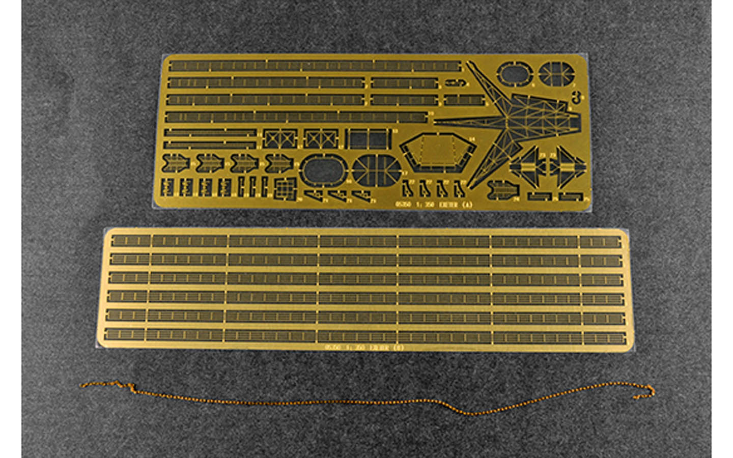 HMS Exeter - Trumpeter 05350 | kingshobby.com