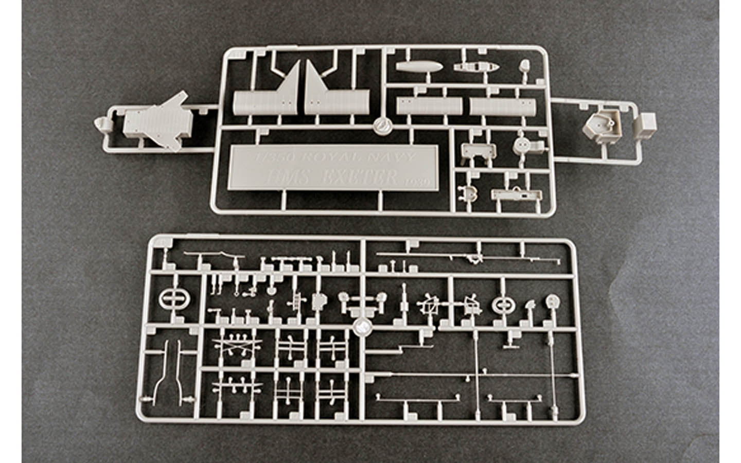 HMS Exeter - Trumpeter 05350 | kingshobby.com