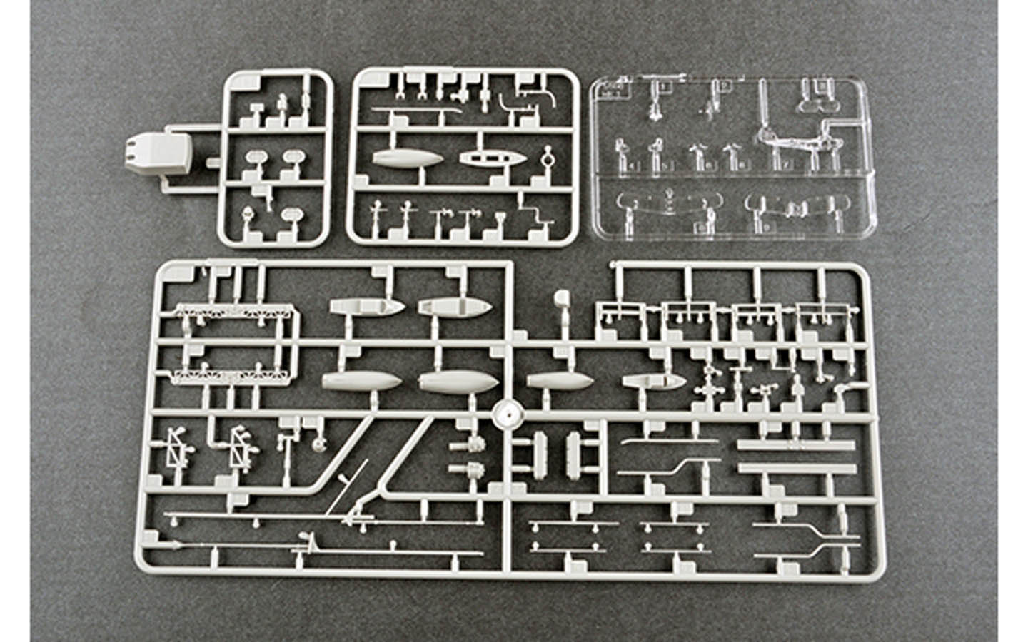 HMS York - Trumpeter 05351 | kingshobby.com