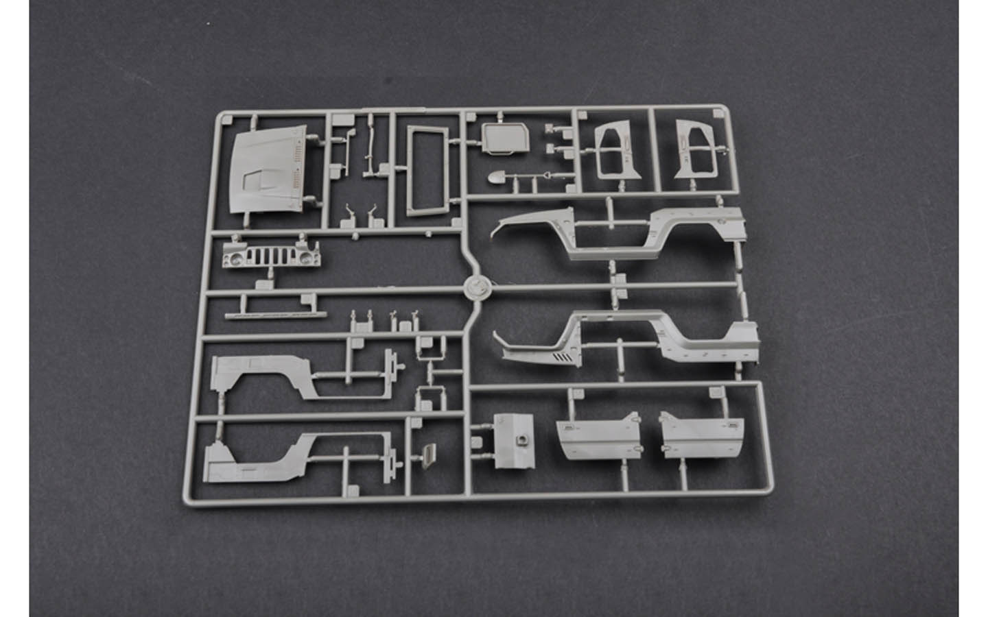 JGSDF Type 73 Light Truck Military Police - Trumpeter 05518 ...
