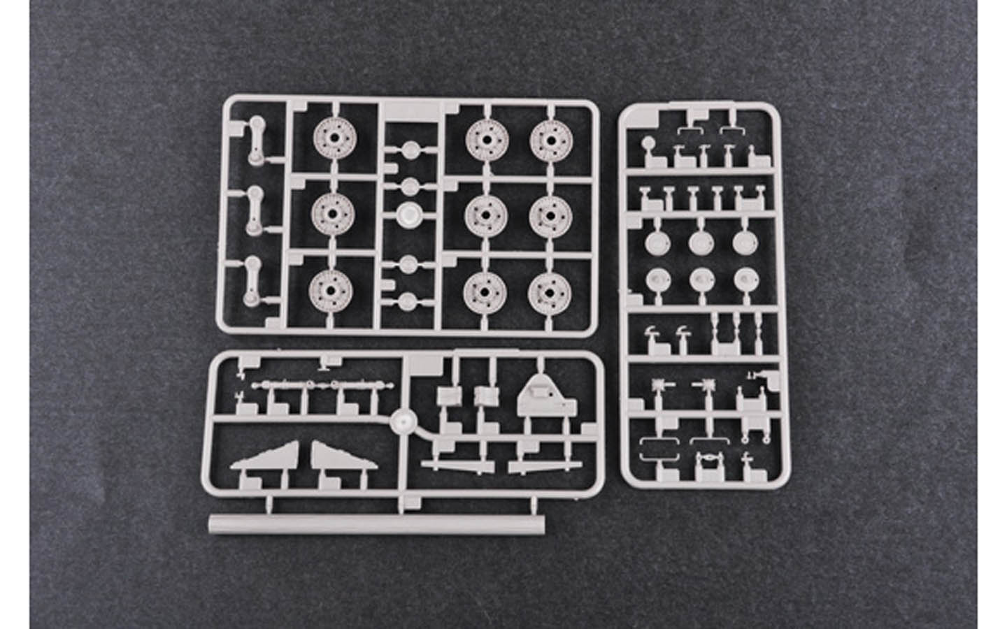 Soviet T-10 Heavy Tank - Trumpeter 05545 | kingshobby.com