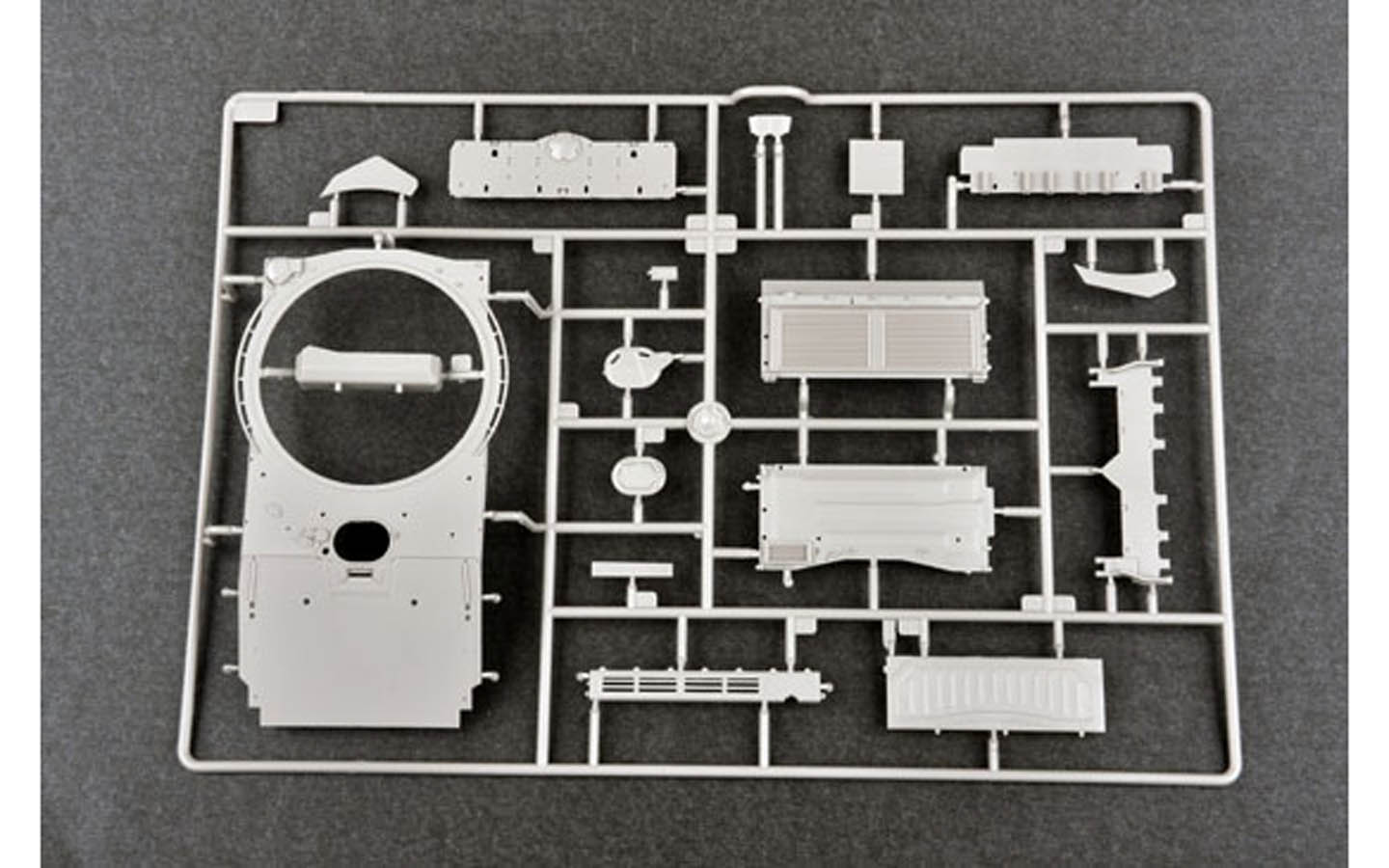 Russian T-90S Modernized - Trumpeter 05549 | kingshobby.com