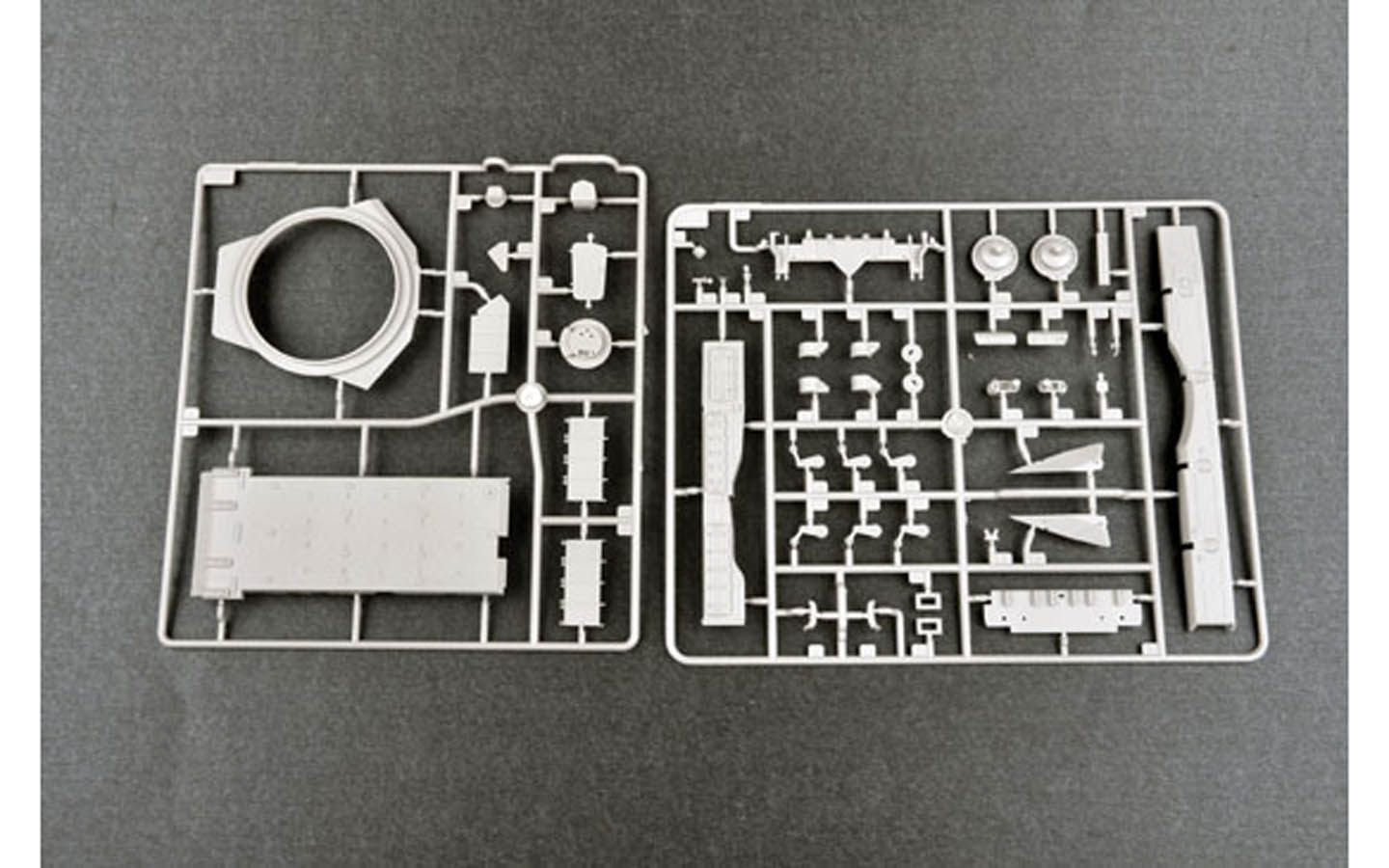 Russian T-90S Modernized - Trumpeter 05549 | kingshobby.com