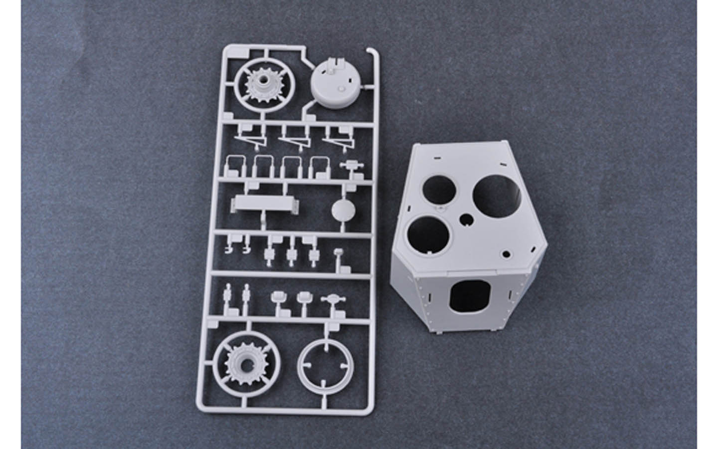 KV-5 Super Heavy Tank - Trumpeter 05552 | kingshobby.com