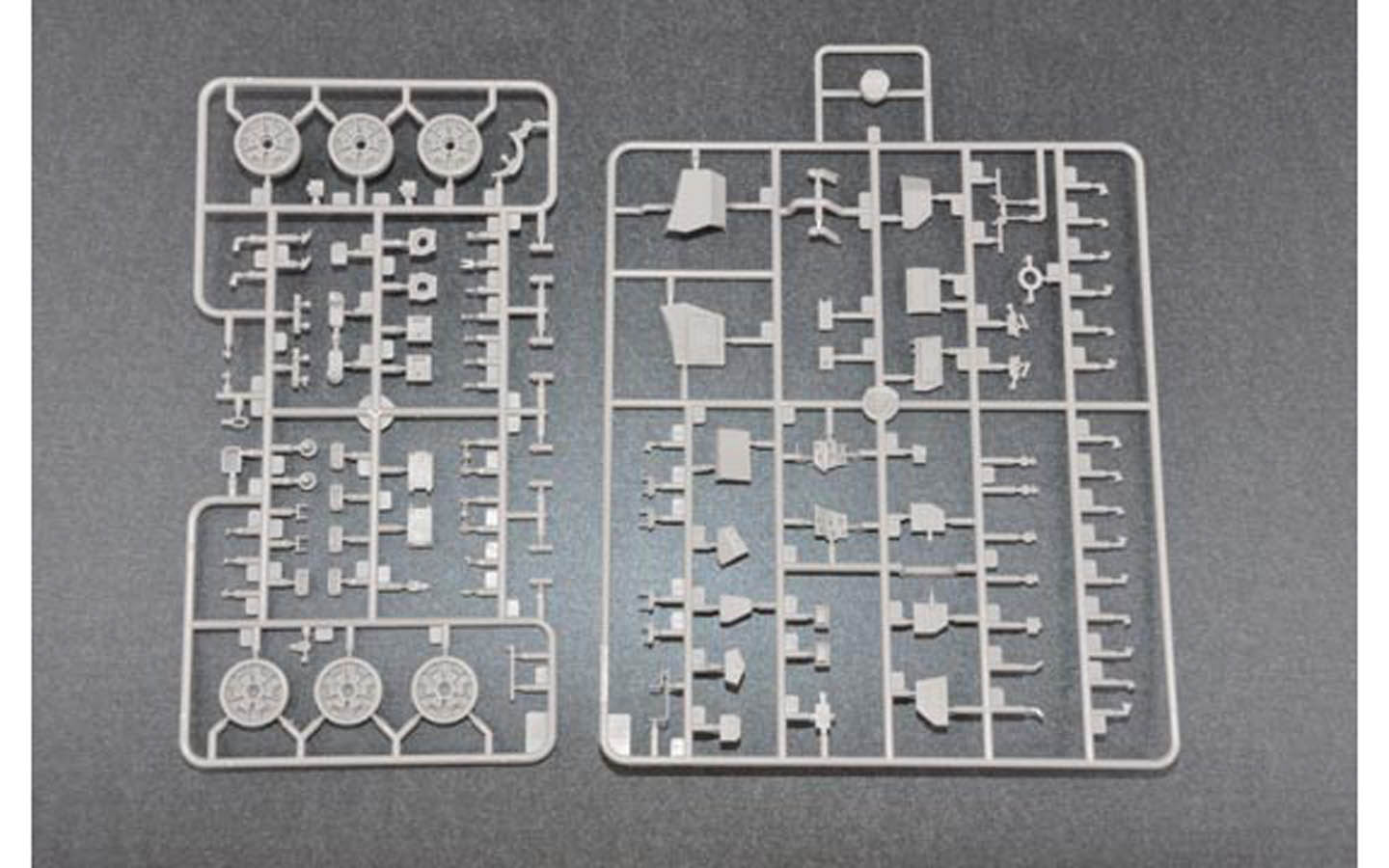 Russian T-90 MBT, Cast Turret - Trumpeter 05560 | kingshobby.com