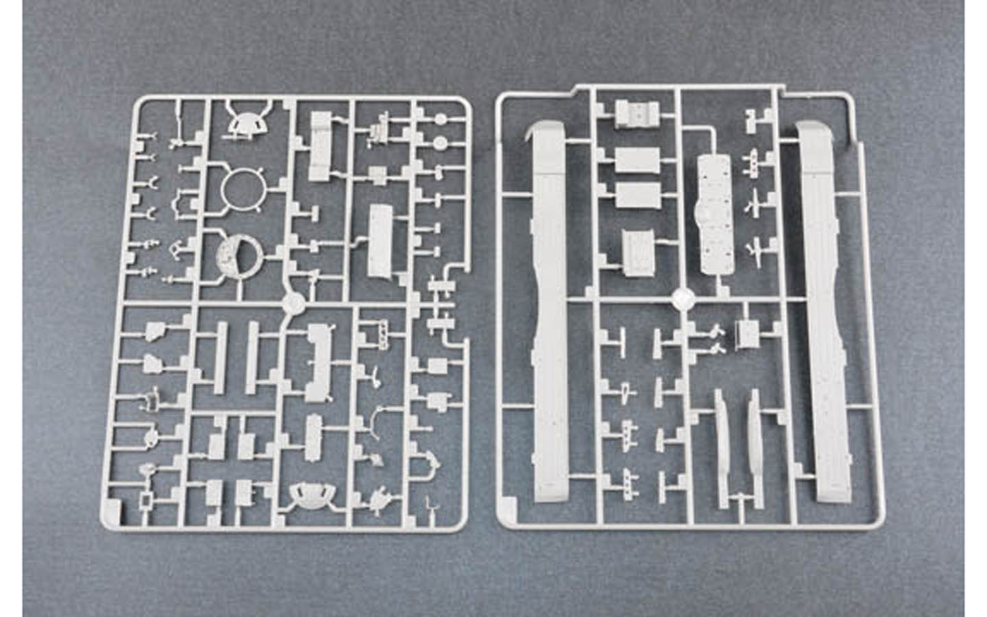 Russian T-90A Main Battle Tank - Trumpeter 05562 | kingshobby.com