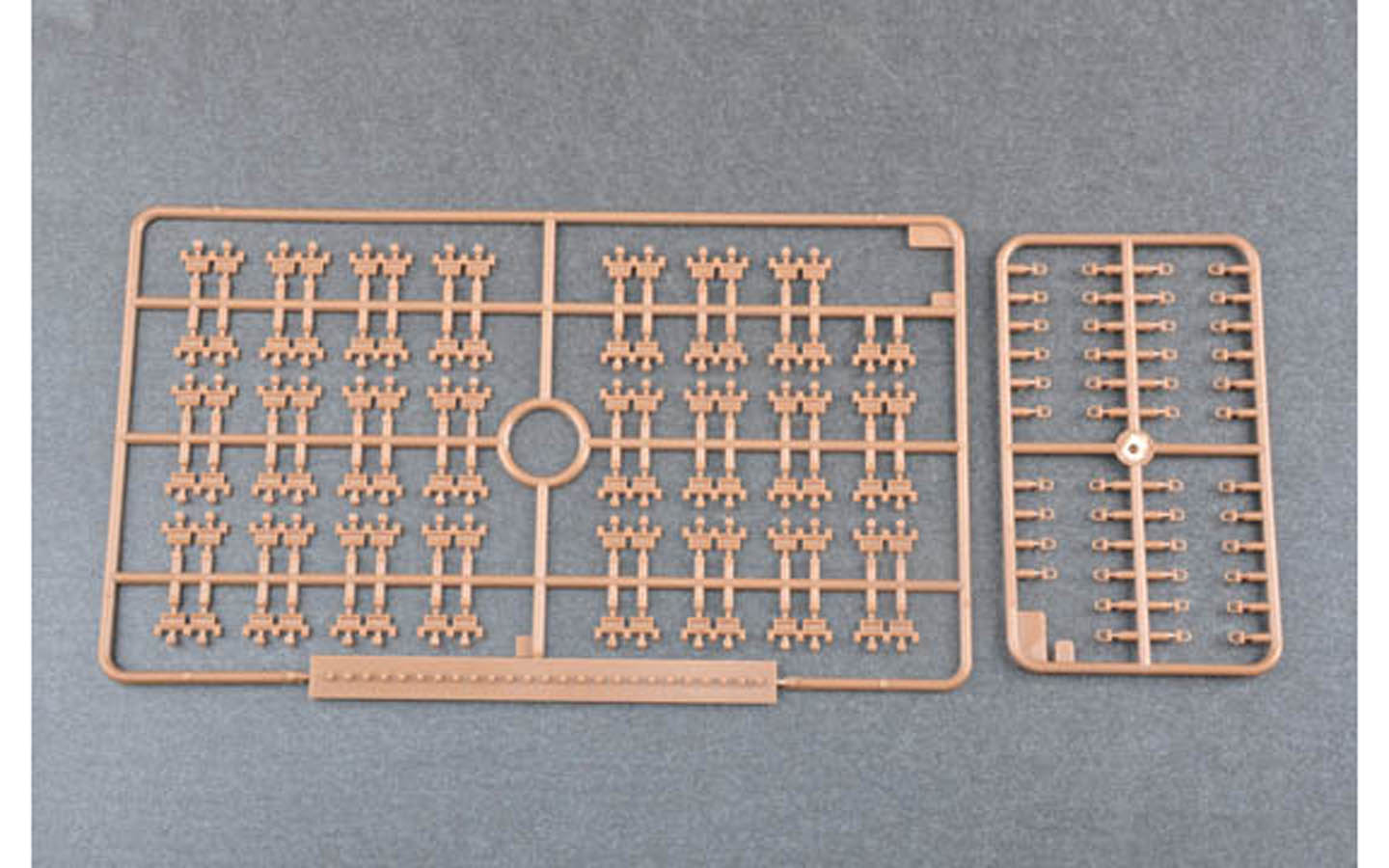 Russian T-90A Main Battle Tank - Trumpeter 05562 | kingshobby.com