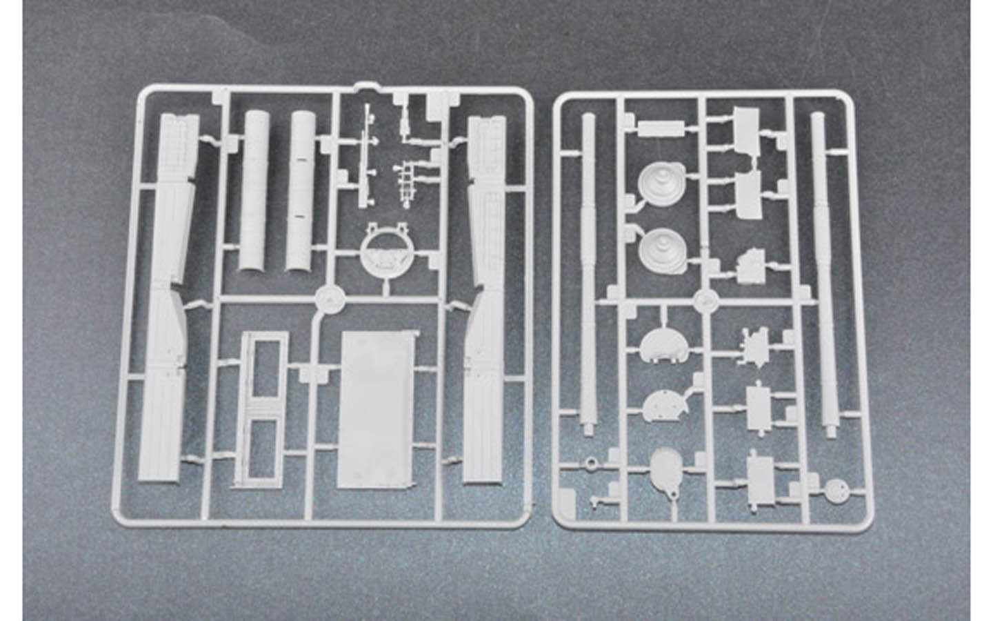 Russian T-80BV MBT - Trumpeter 05566 | kingshobby.com