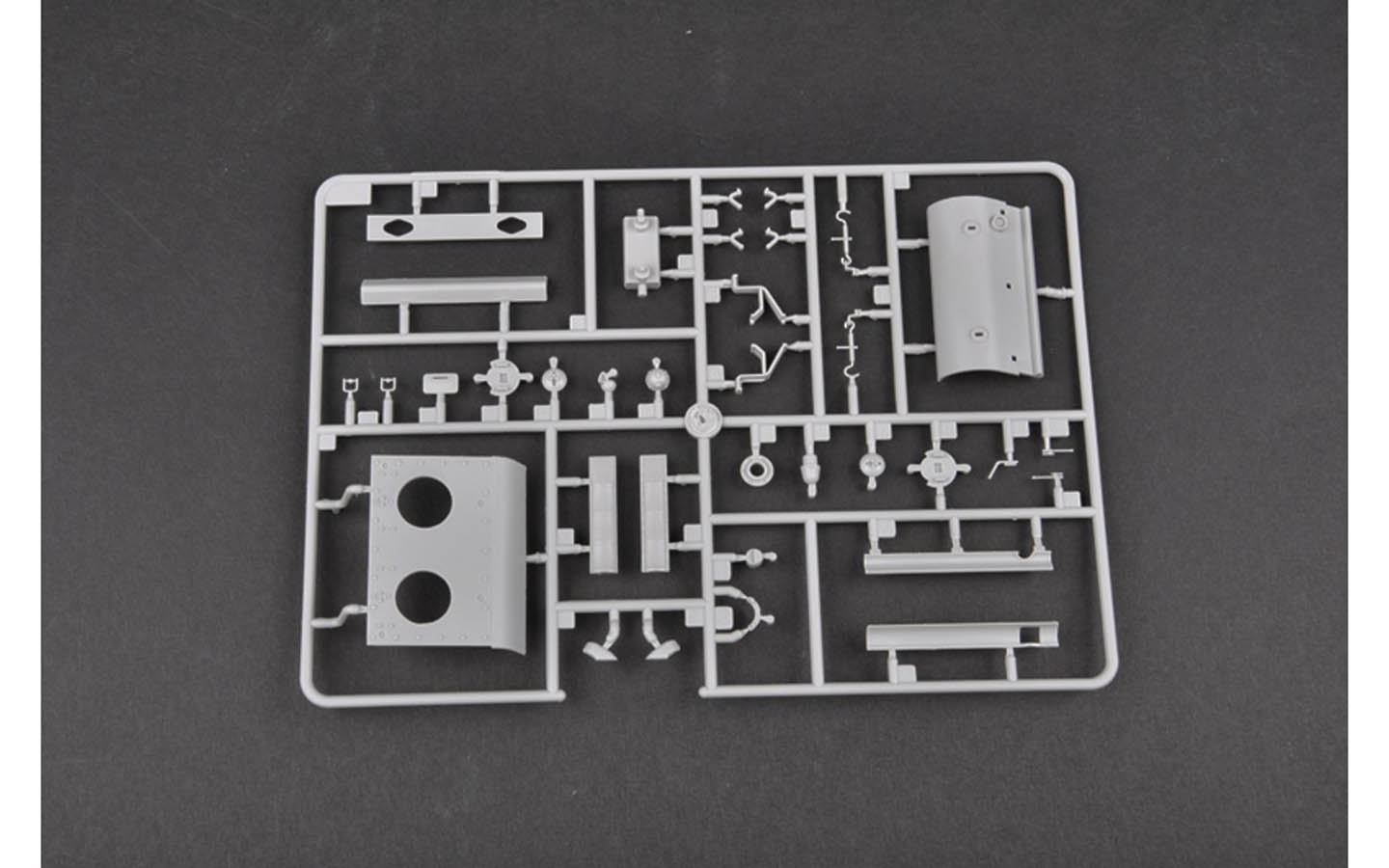 Soviet Su-152, Late Version - Trumpeter 05568 | kingshobby.com