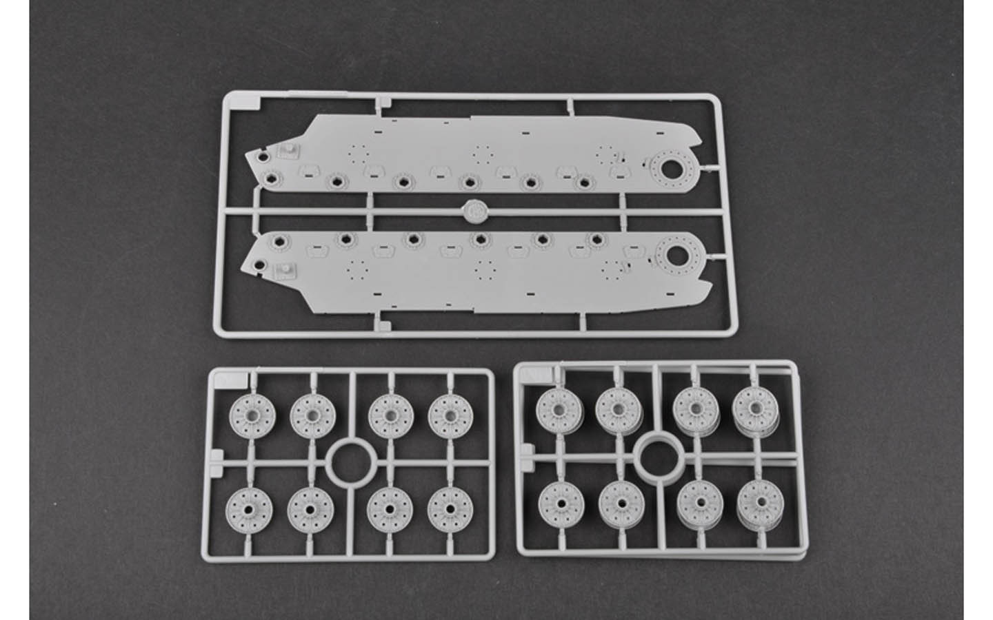 Soviet Su-152, Late Version - Trumpeter 05568 | kingshobby.com