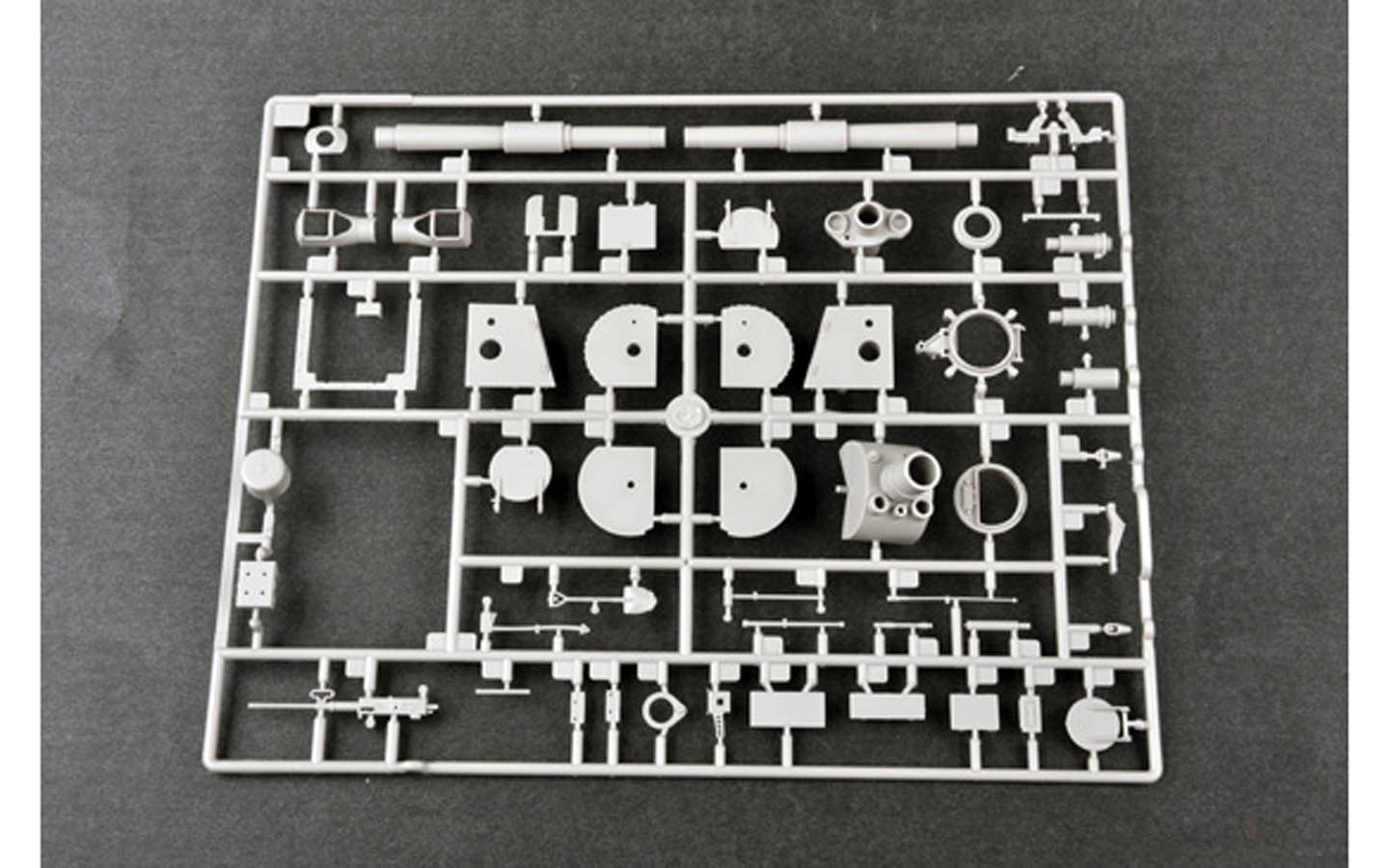 JGSDF Type 75 155mm Self-Propelled Howitzer - Trumpeter 05577 ...