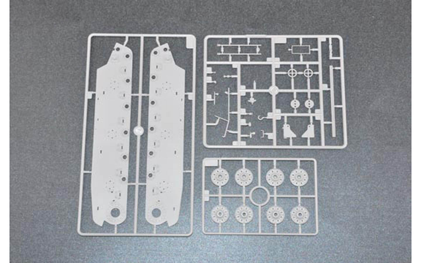 Soviet S-51 Self-Propelled Gun - Trumpeter 05583 | kingshobby.com