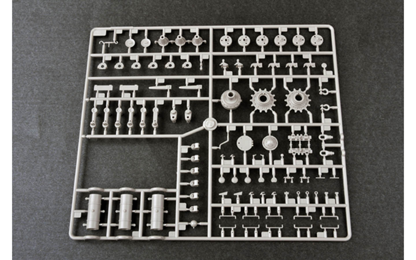 Soviet JS-2 Heavy Tank - Trumpeter 05588 | kingshobby.com