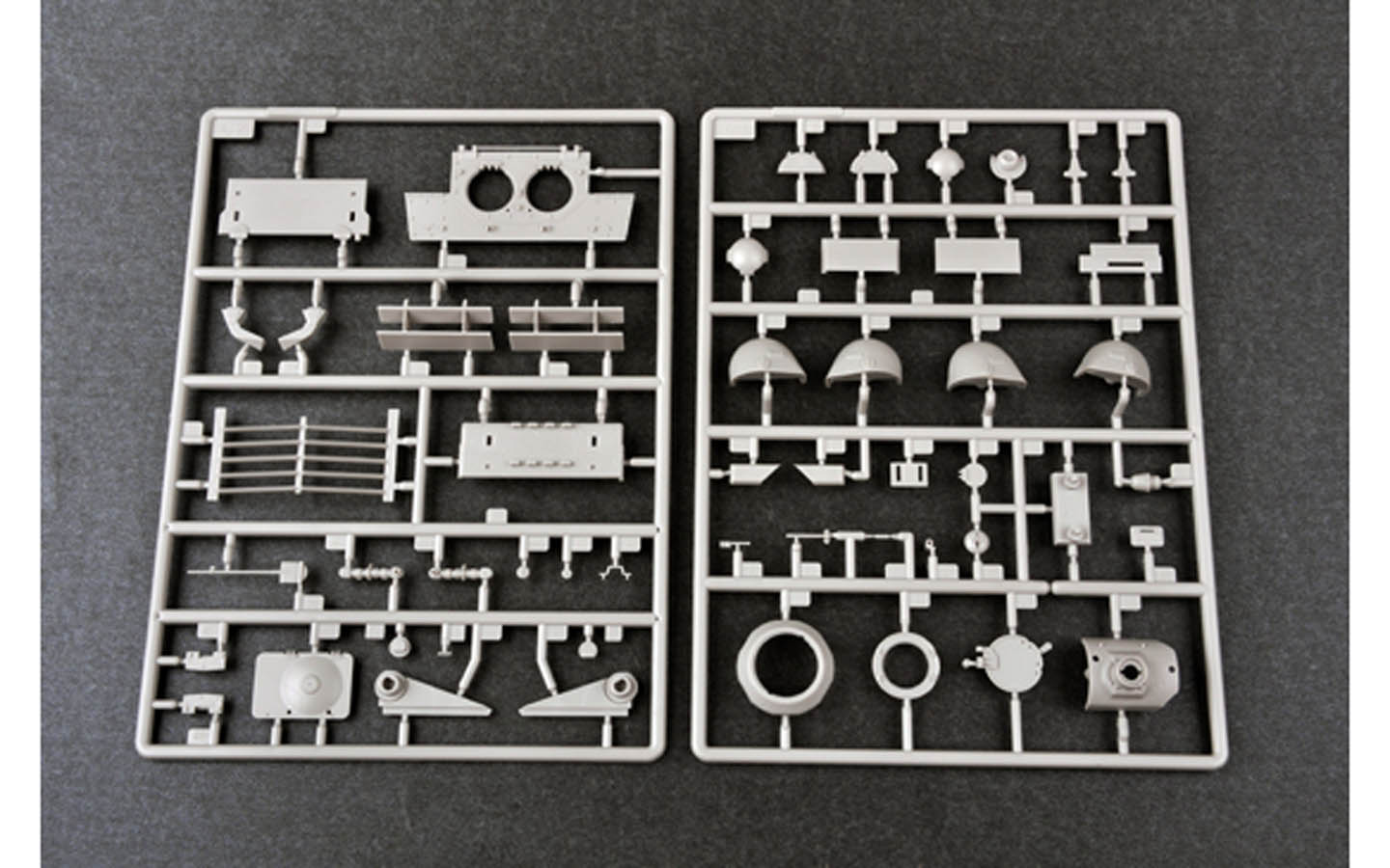 Soviet JS-2 Heavy Tank - Trumpeter 05588 | kingshobby.com