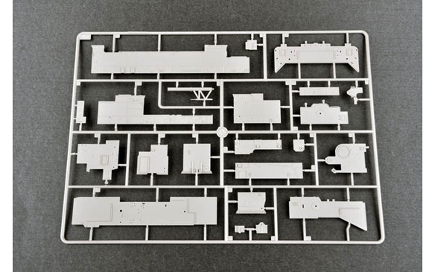 USS Wasp LHD-1 - Trumpeter 05611 | kingshobby.com