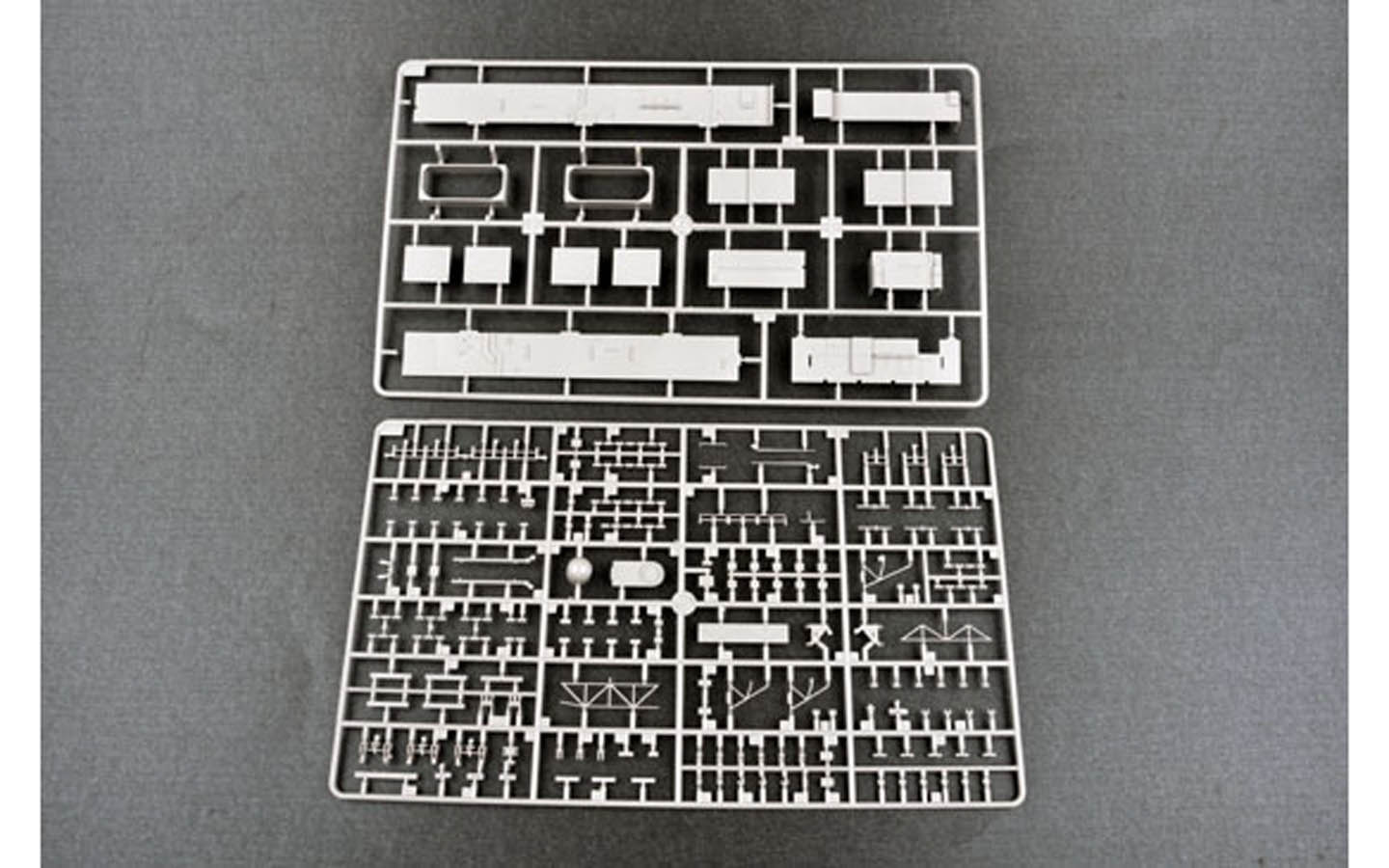 USS Wasp LHD-1 - Trumpeter 05611 | kingshobby.com