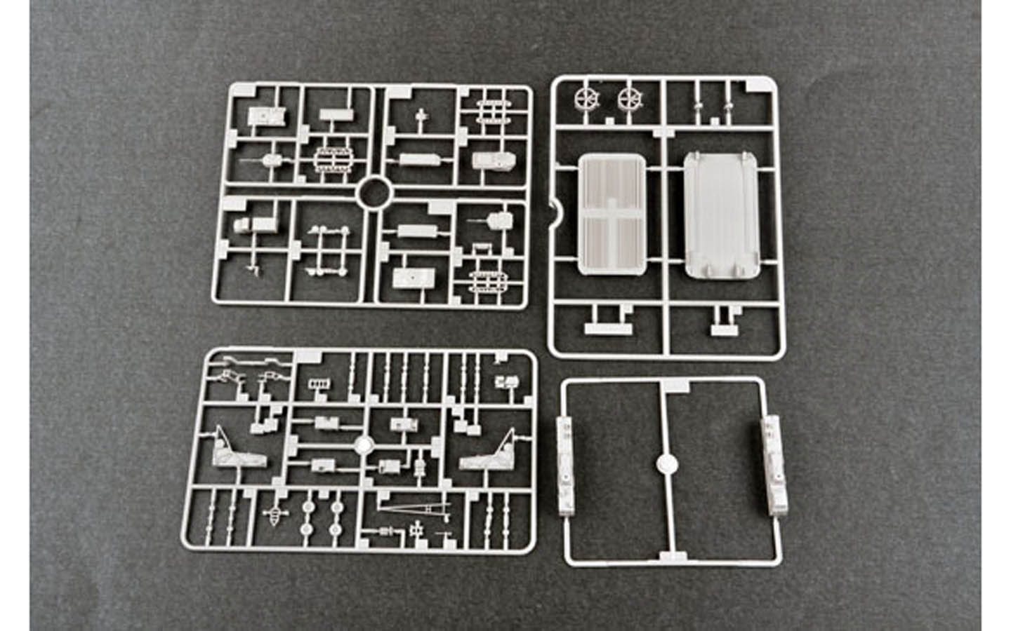 USS Wasp LHD-1 - Trumpeter 05611 | kingshobby.com