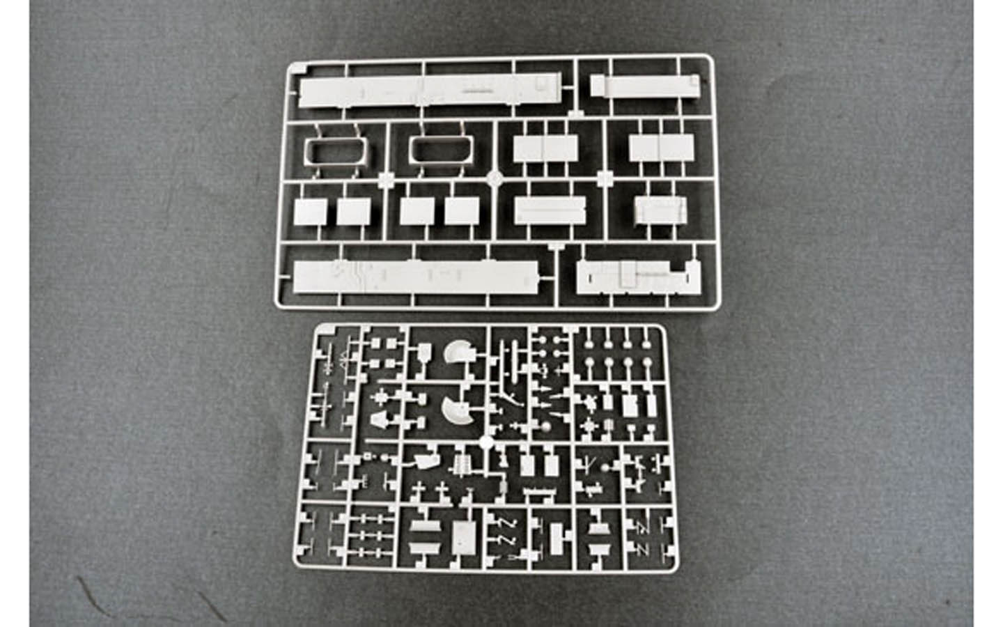 USS Iwo Jima LHD-7 - Trumpeter 05615 | kingshobby.com