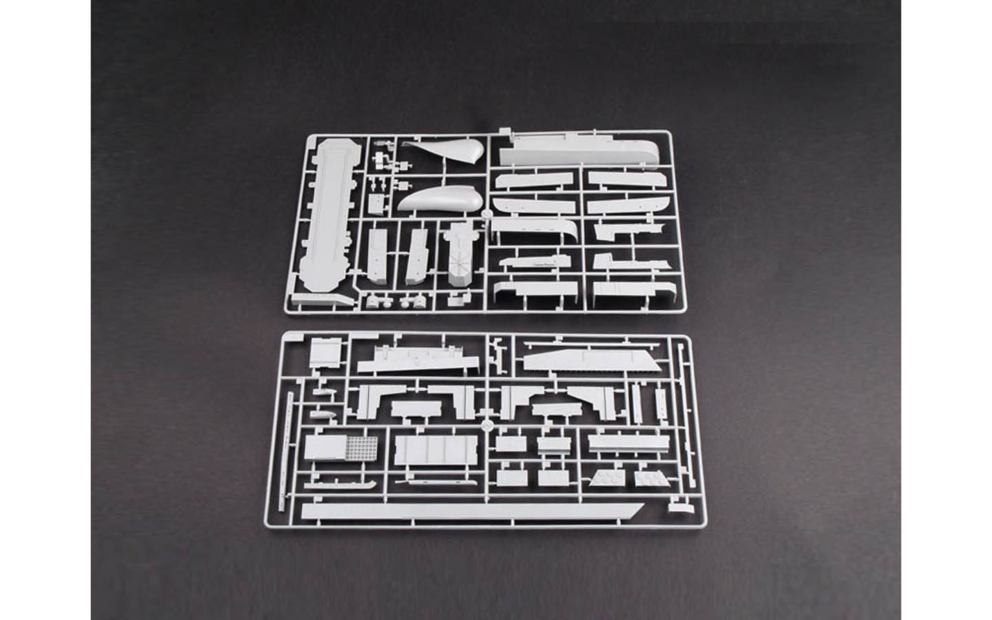 PLA Navy Aircraft Carrier - Trumpeter 05617 | kingshobby.com