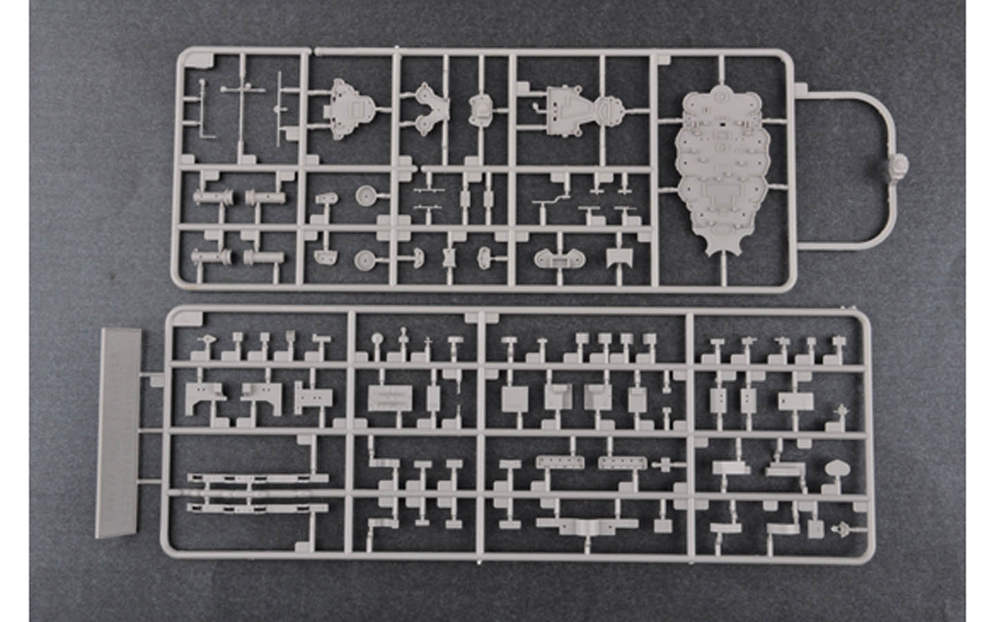 USS Colorado BB-45 1944 - Trumpeter 05768 | kingshobby.com