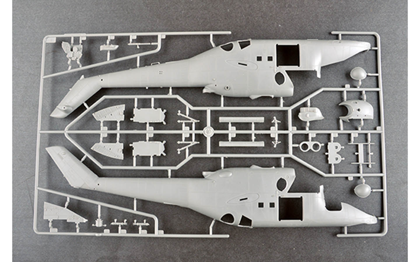 Mi-24D Hind-D - Trumpeter 05812 | kingshobby.com