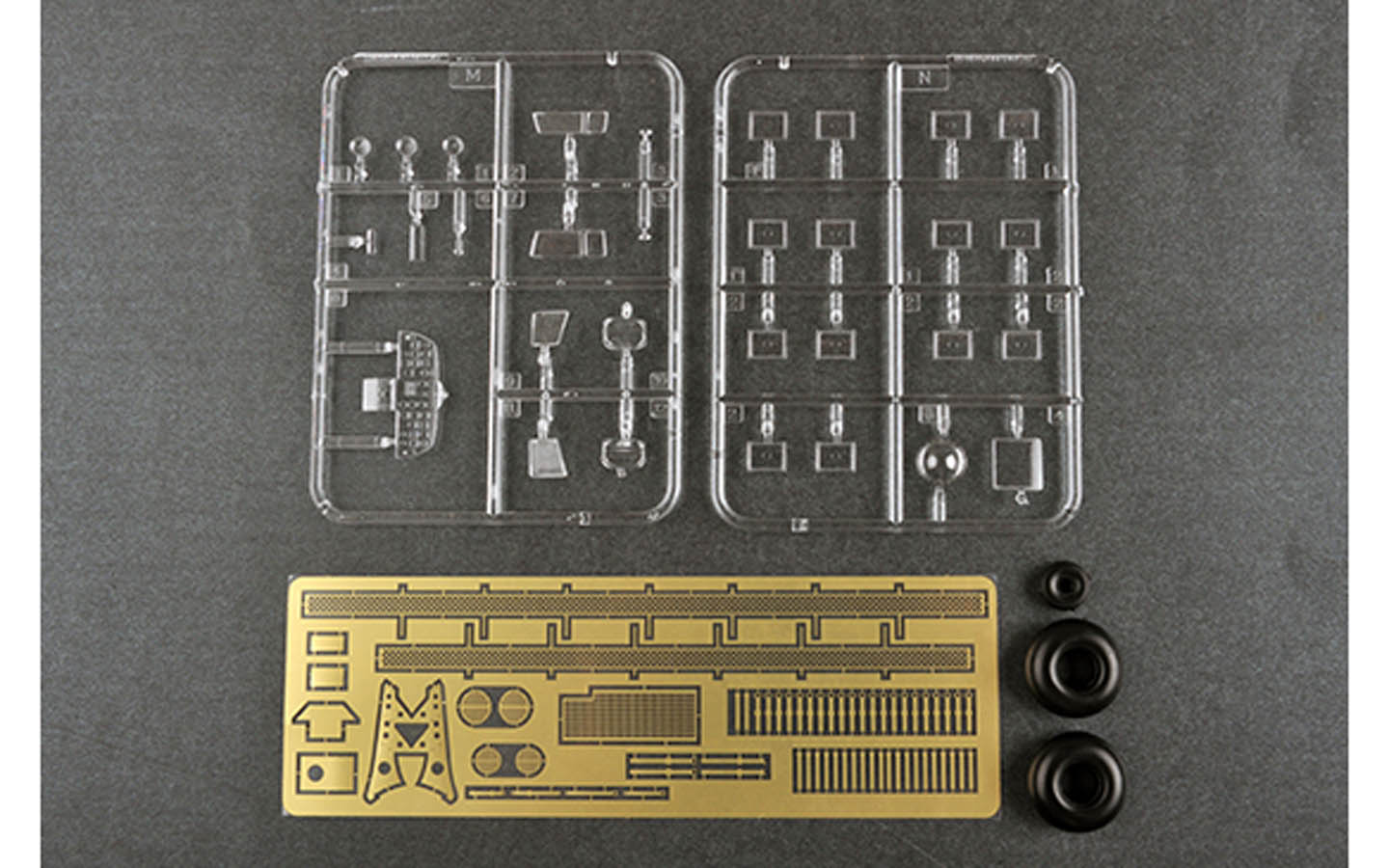 DC-3 CNAC - Trumpeter 05813 | kingshobby.com