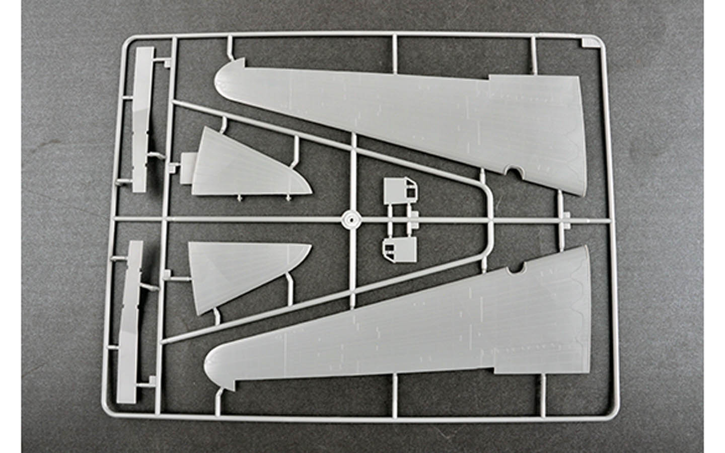 DC-3 CNAC - Trumpeter 05813 | kingshobby.com