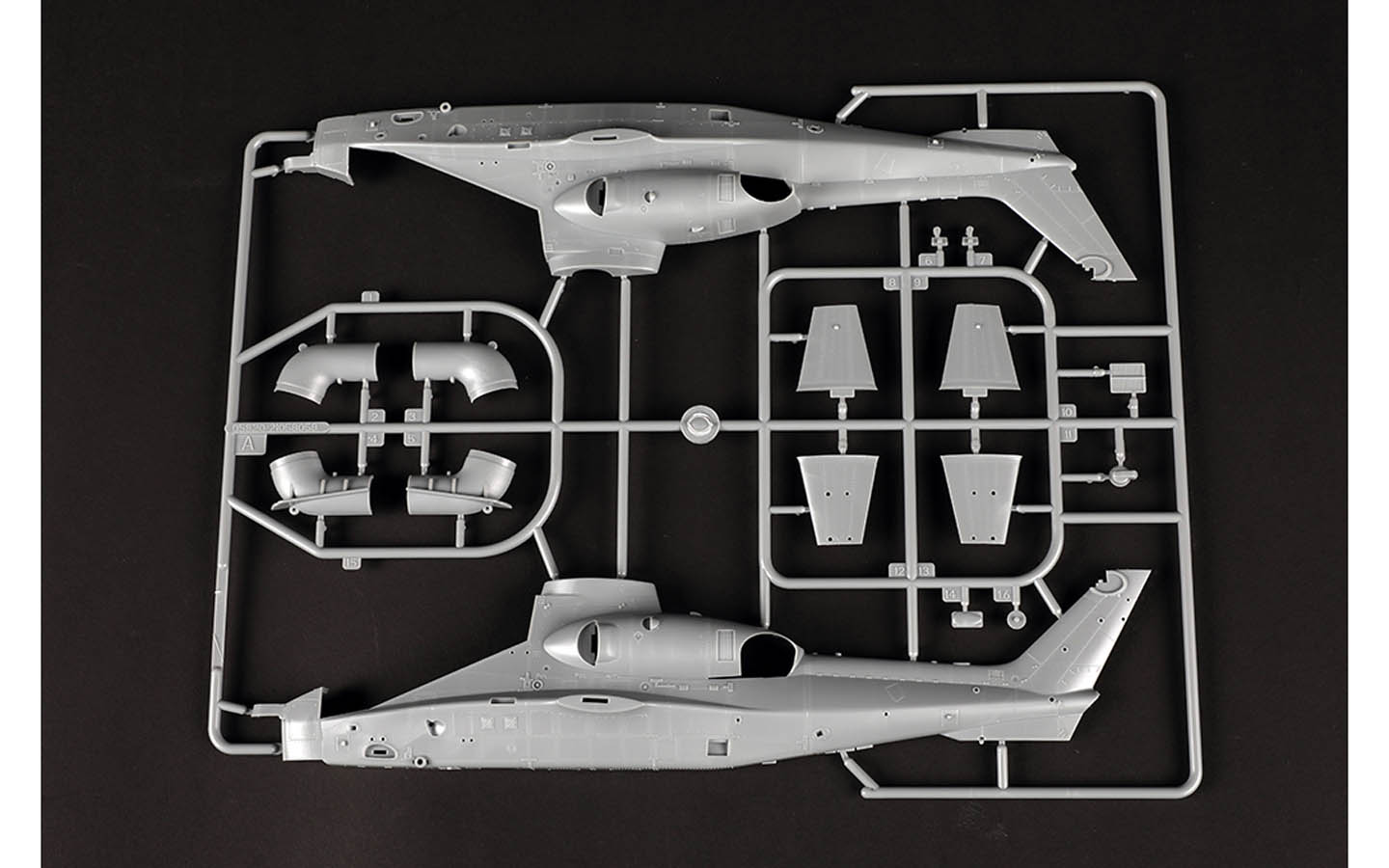 Chinese Z-10 Attack Helicopter - Trumpeter 05820 | kingshobby.com