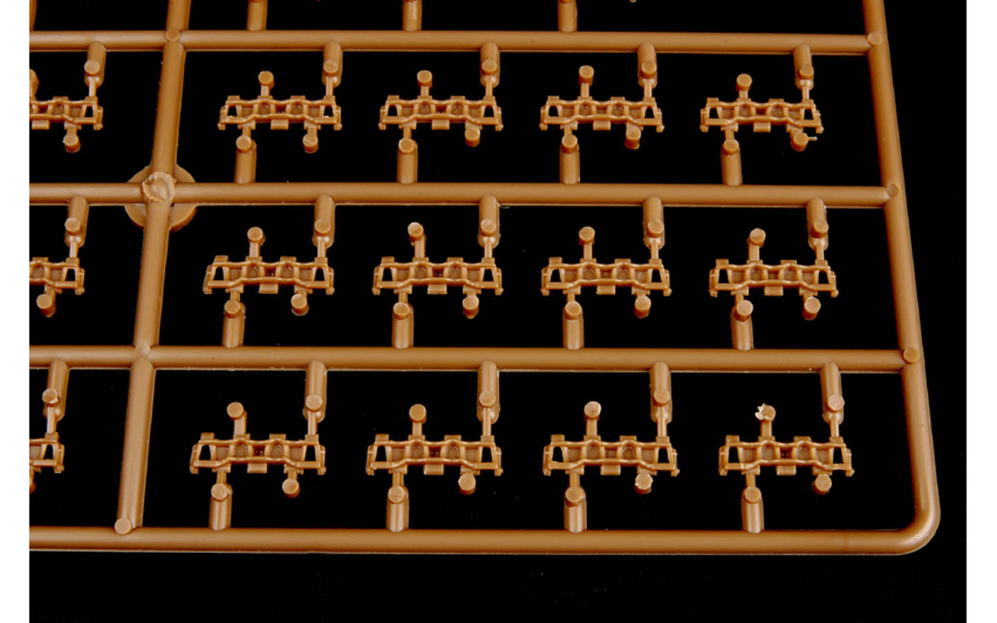 Russian Tank 1946 580mm Track Links - Trumpeter 06622 | kingshobby.com